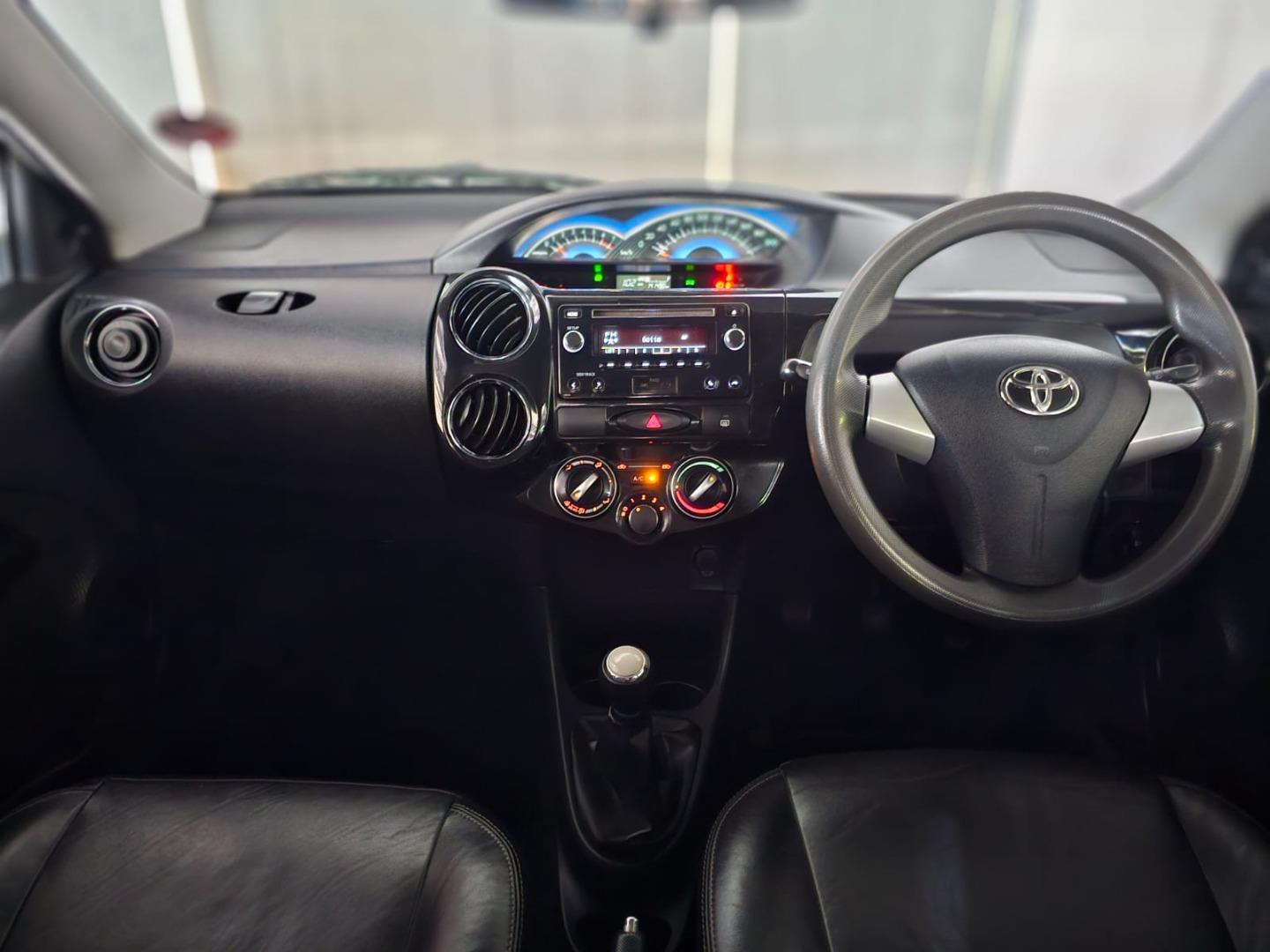 2017 Toyota Etios Cross 1.5 Xs | AutoHotSpot