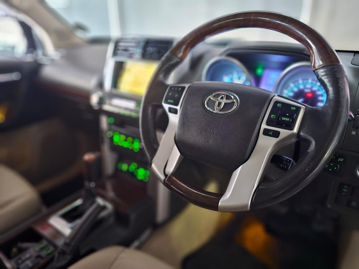 2010 Toyota Land Cruiser Prado 4.0 VX | AutoHotSpot