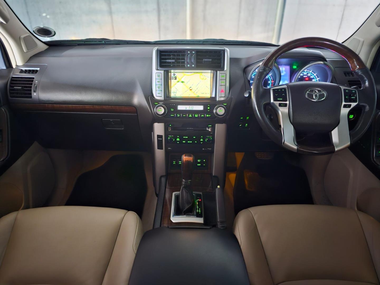 2010 Toyota Land Cruiser Prado 4.0 VX | AutoHotSpot